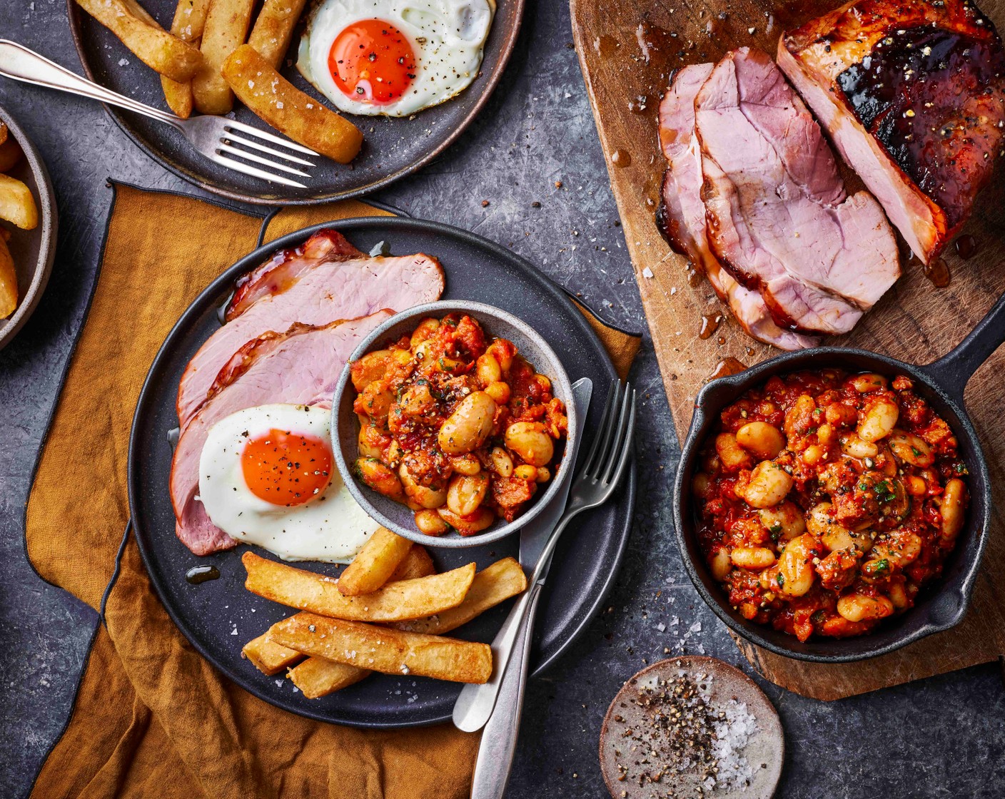 Honey-roast gammon with bonfire beans Recipe | M&S