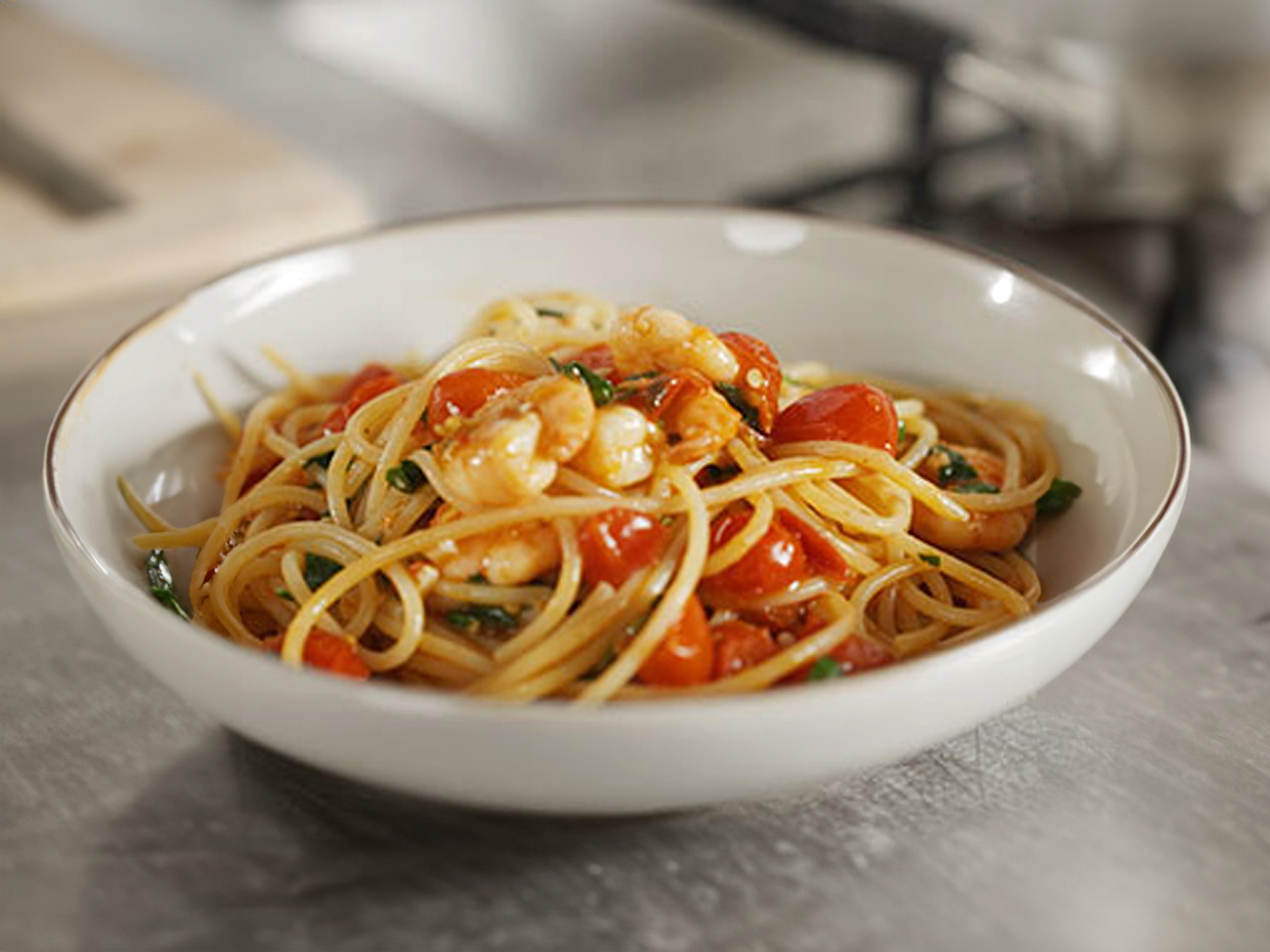 Calabrian chilli and prawn pasta Recipe | M&S