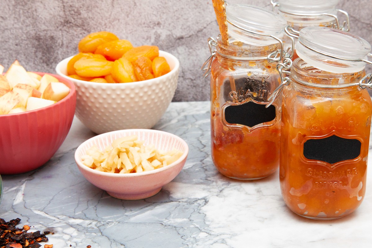 Apricot, apple, ginger and honey relish Recipe | M&S