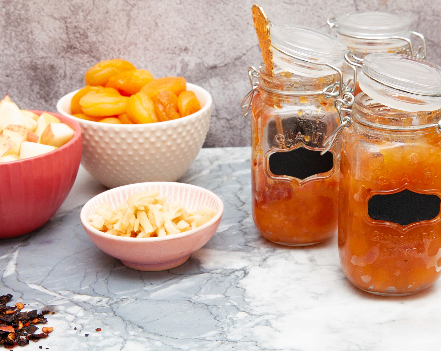 Apricot, apple, ginger and honey relish Recipe | M&S