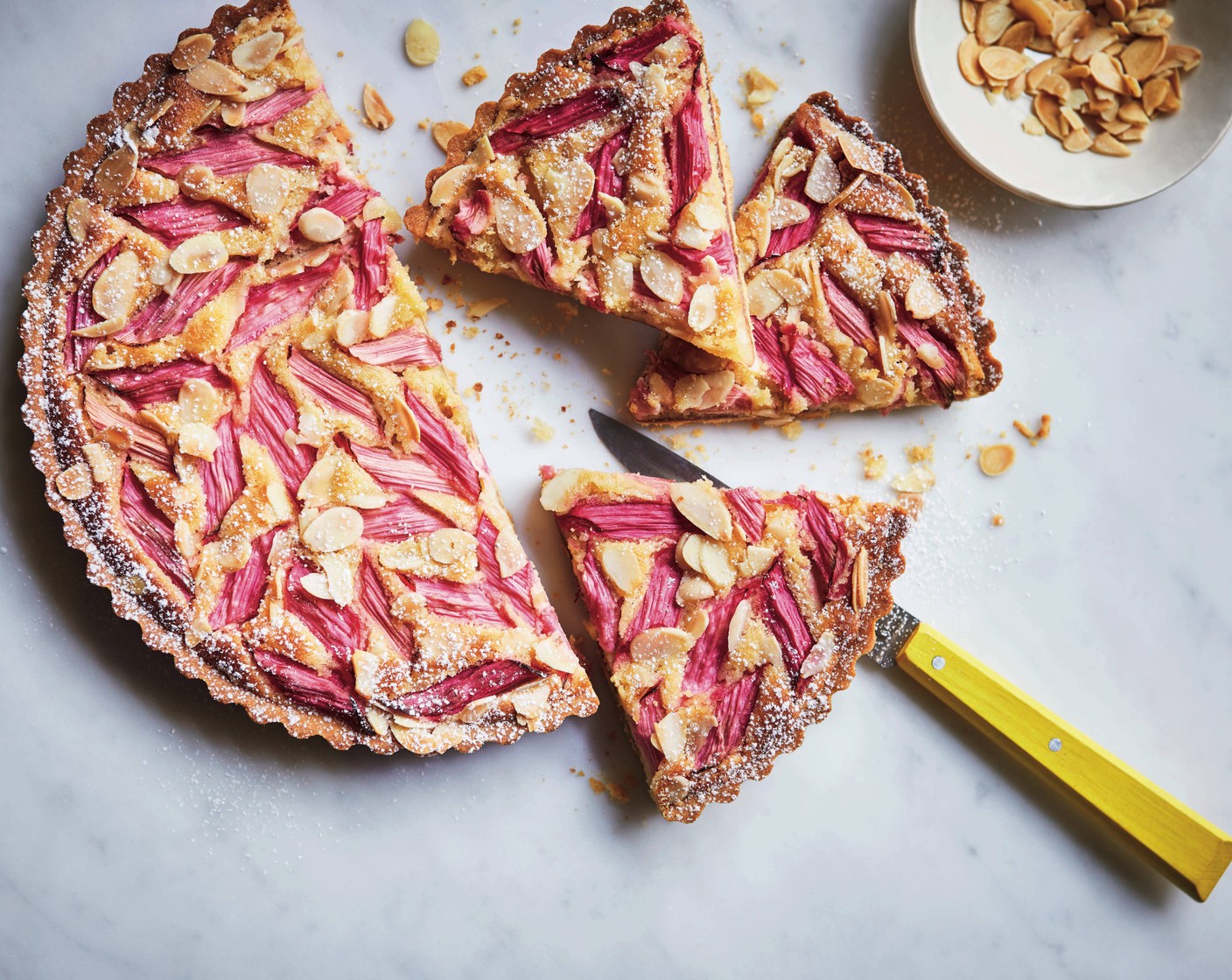 Rhubarb and vanilla Bakewell tart Recipe | M&S