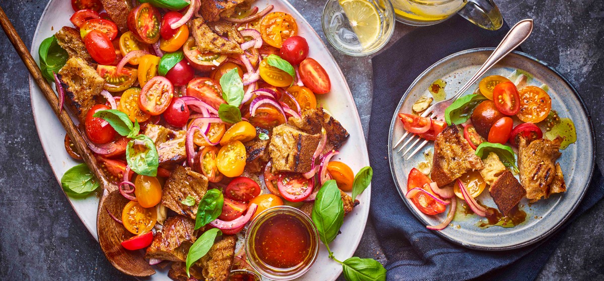 Summer tomato and sourdough salad Recipe | M&S