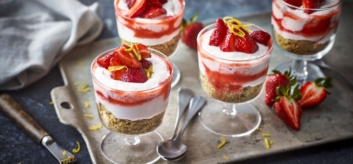Quick strawberry cheesecake pots Recipe | M&S