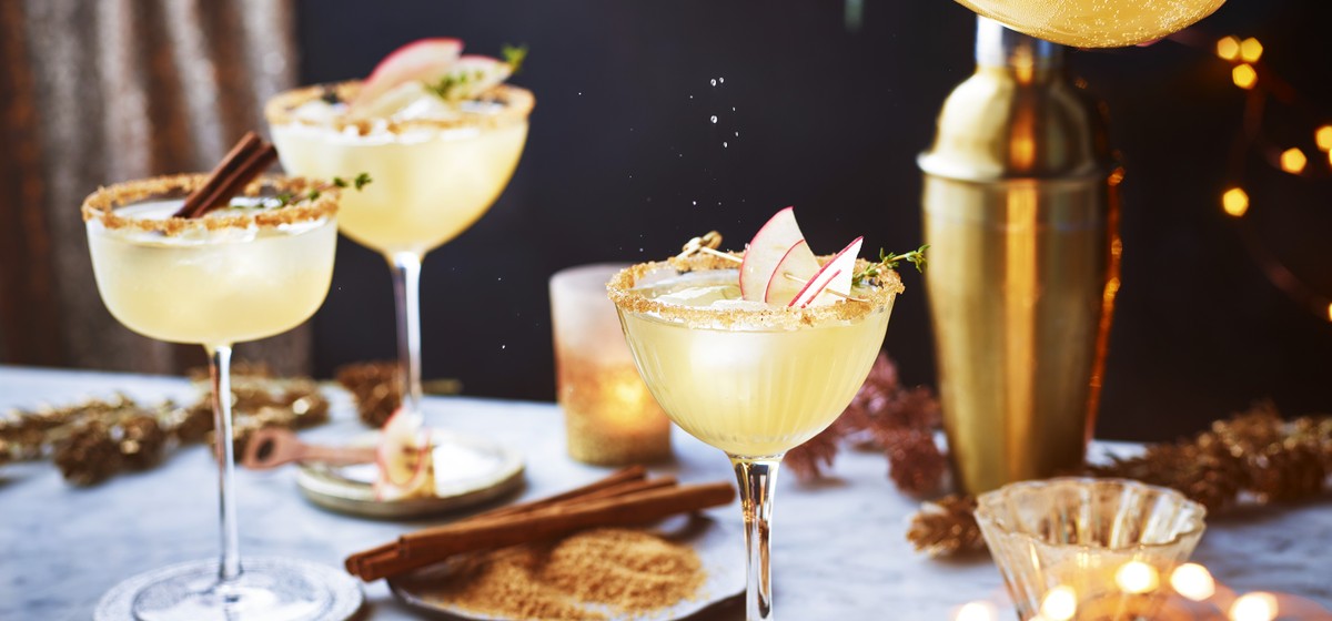 Spiced Apple Spritz | Recipes | M&S Recipe | M&S