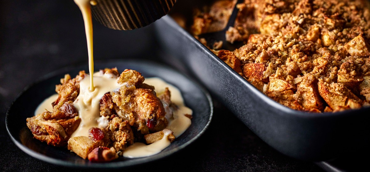 Hot Cross Bun Apple Crumble Recipe | M&S Recipe | M&S
