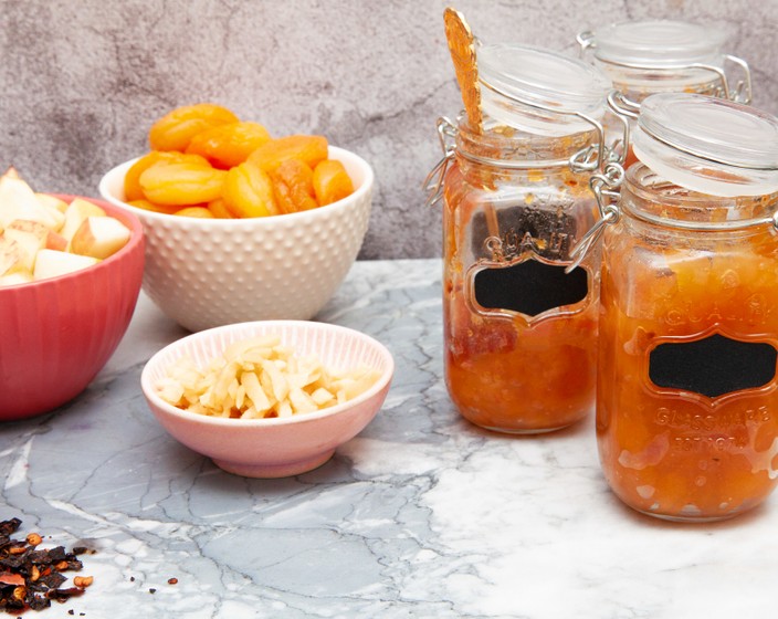 Apricot, apple, ginger and honey relish Recipe | M&S