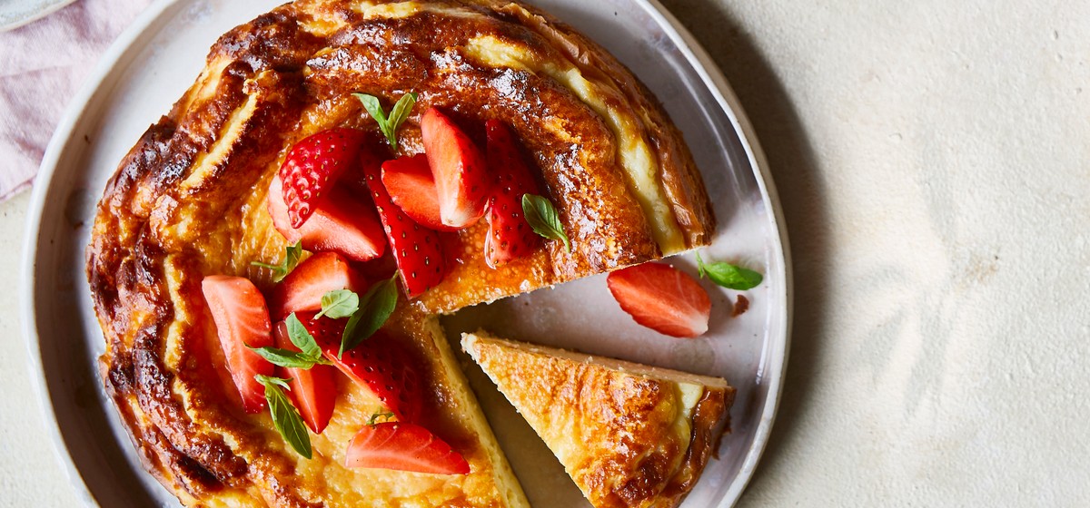 Burnt Basque cheesecake with basil strawberries Recipe | M&S