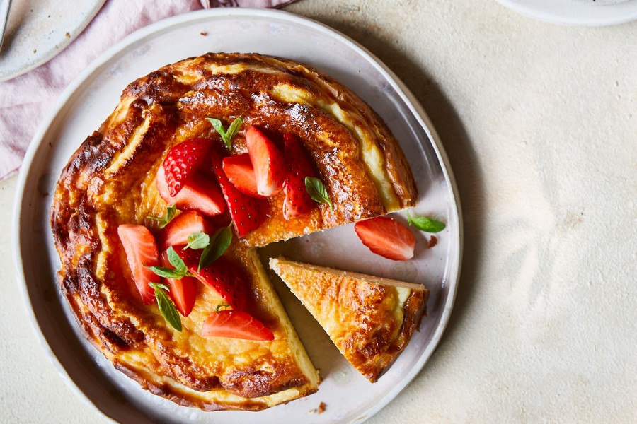 Burnt Basque cheesecake with basil strawberries Recipe | M&S